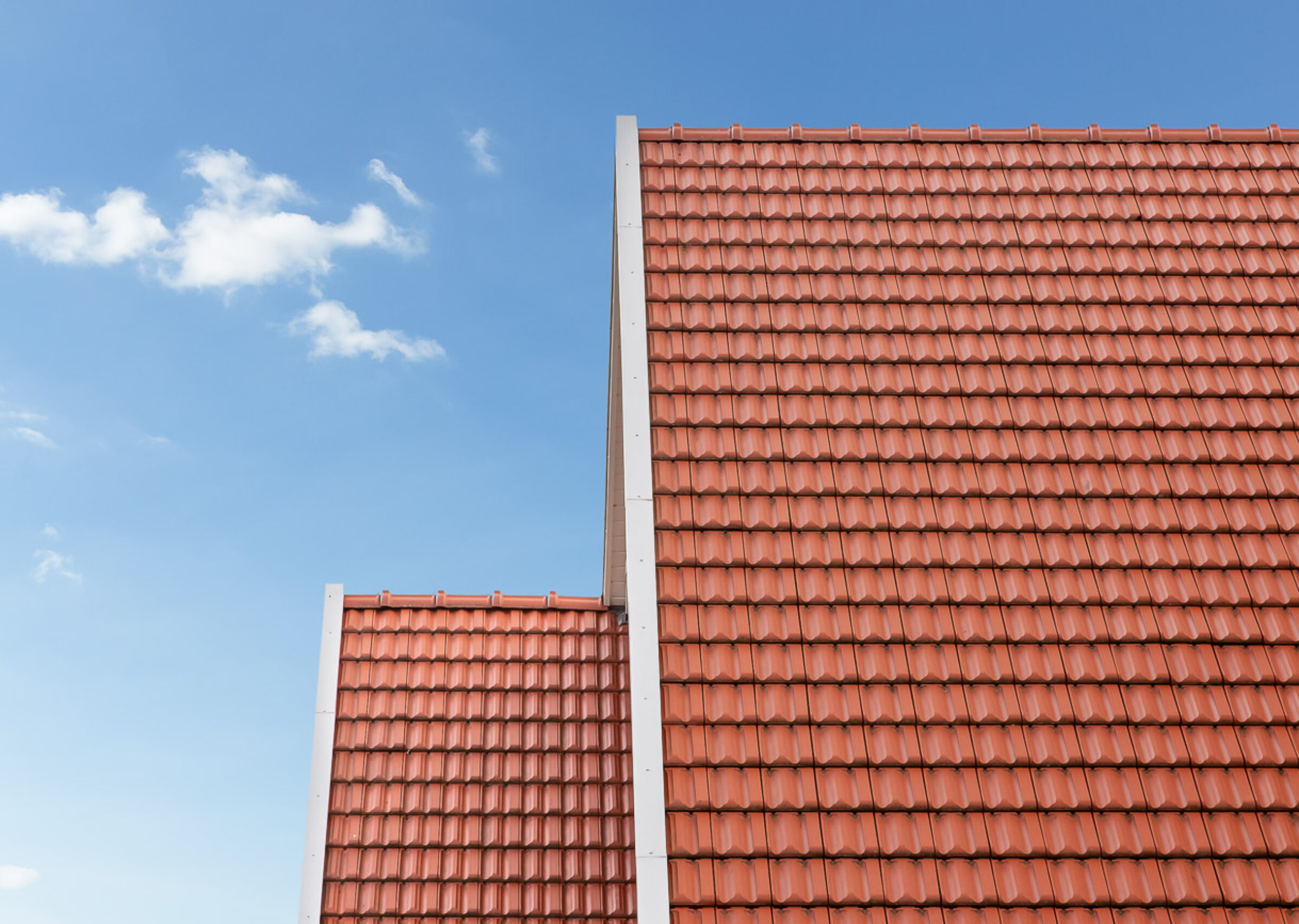 Landhausstil mit Doppelmuldenfalzziegel Tradition